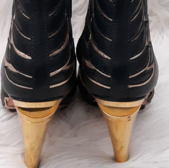 Topshop | Shoes | Top Shop Unique Leather Booties 85 | Poshmark